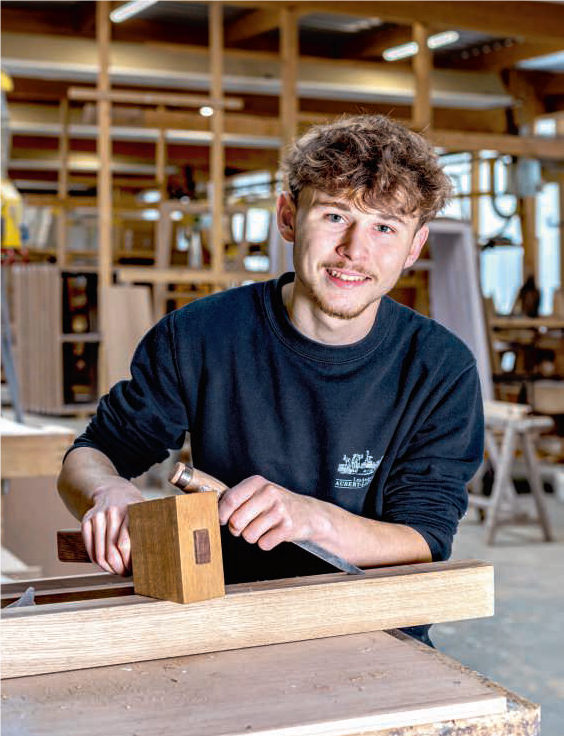 Emilien M. récompensé par le prix Pèlerin de l'apprenti du patrimoine ...